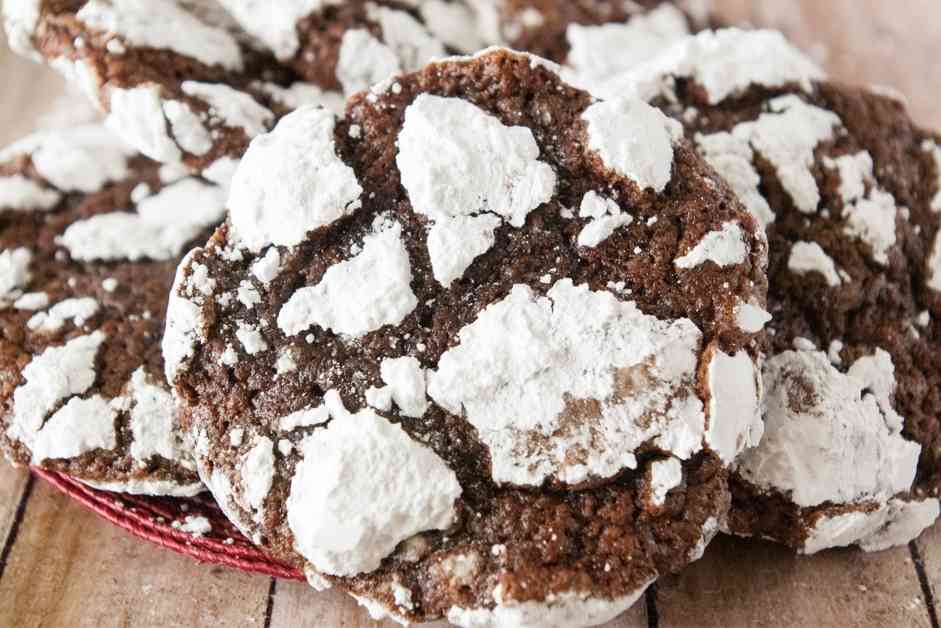 Fudgy Chocolate Crackle Cookies - Mindee's Cooking Obsession