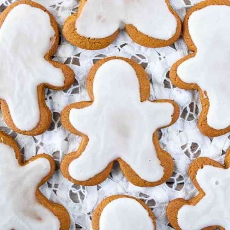 Soft Iced Gingerbread Men - Mindee's Cooking Obsession